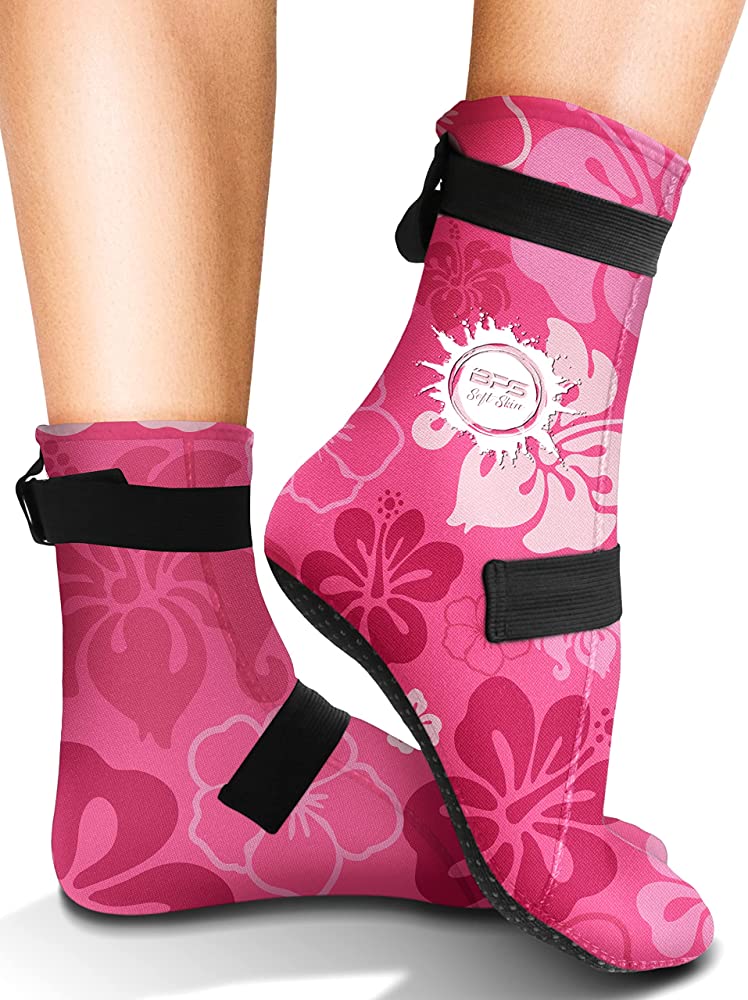 7 Best Water Socks in 2022 - The Sea Monster